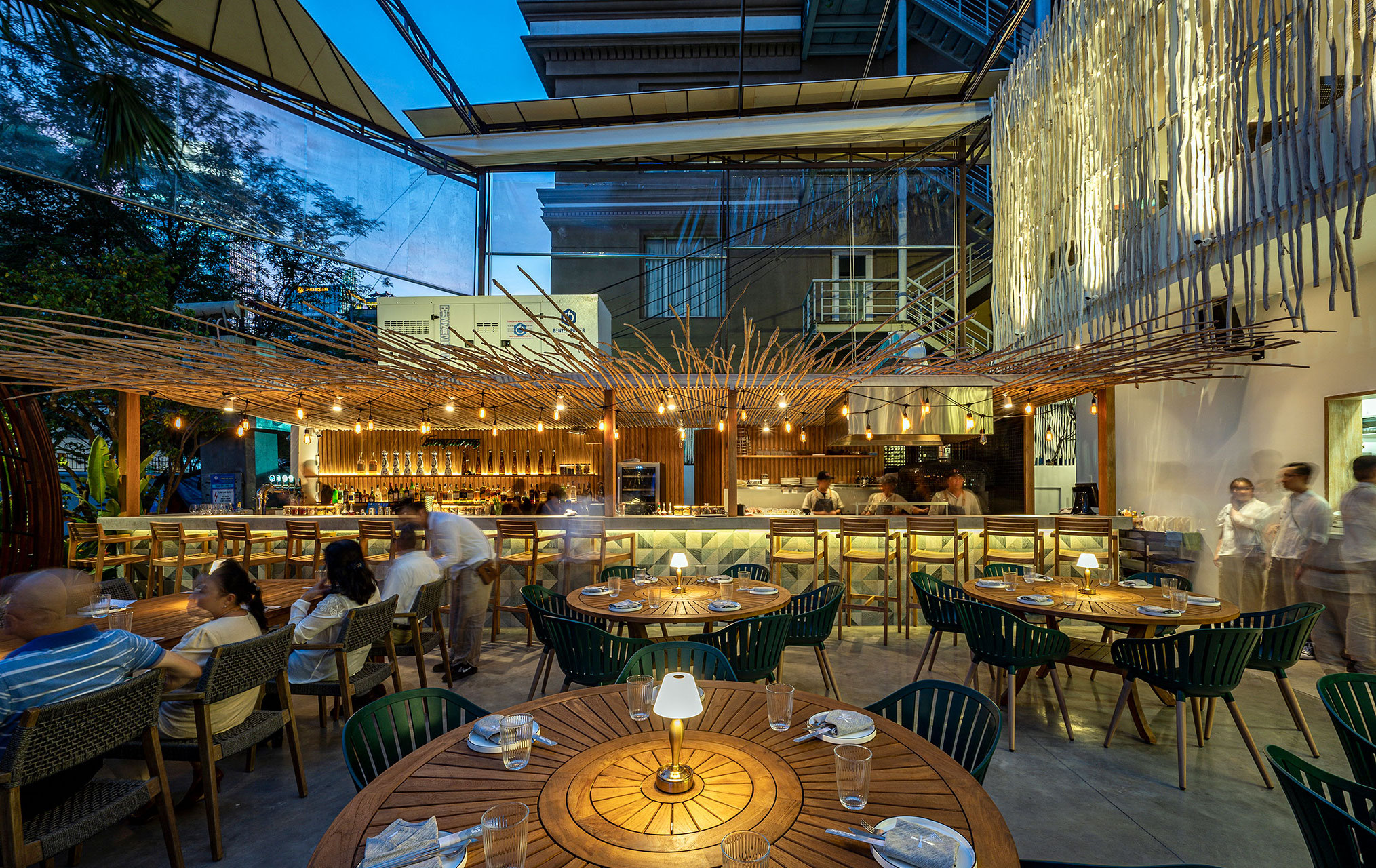 Complete Guide: Best Places to Eat in Saigon | The Dot Magazine