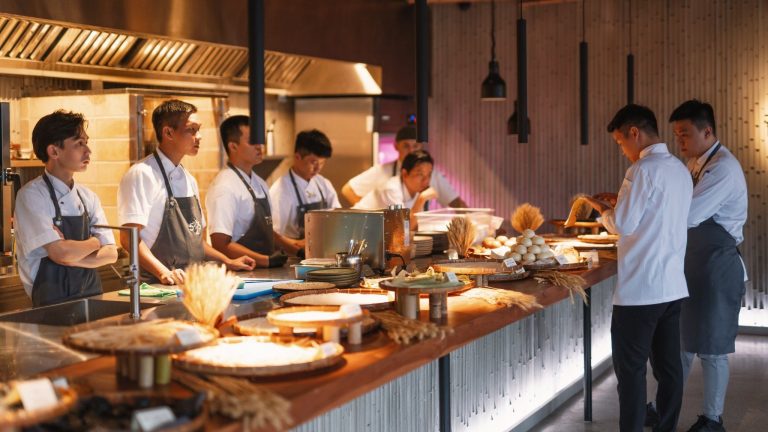 Complete Guide: Best Places to Eat in Saigon | The Dot Magazine